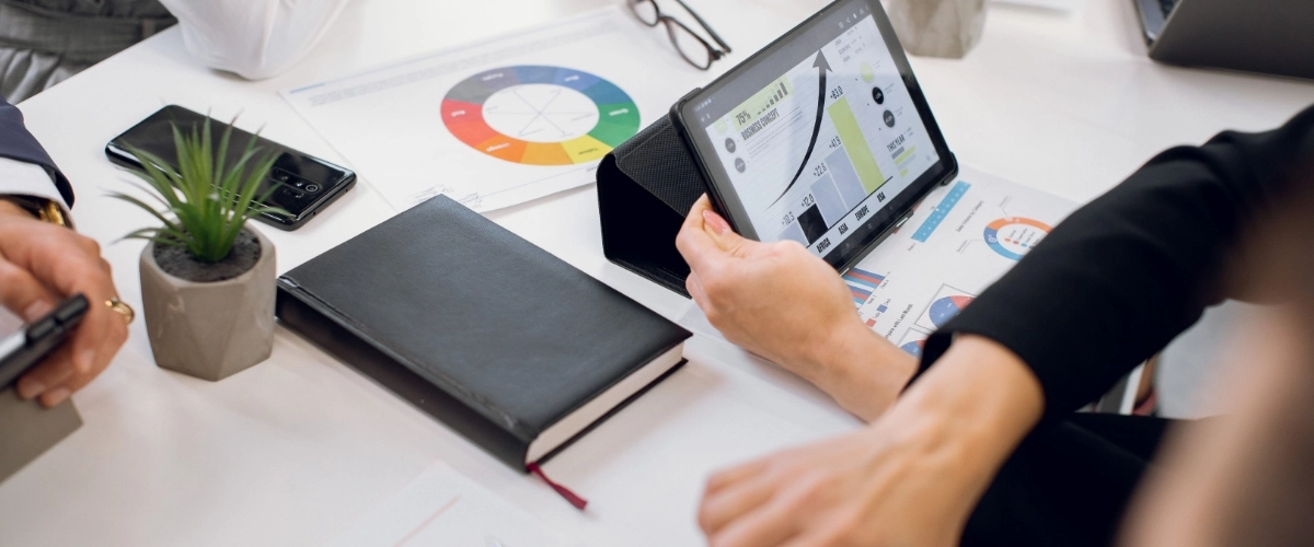 Dynamically Changing Table/Charts in Pentaho | Emergys Dynamically Changing Table/Charts in Pentaho | Emergys